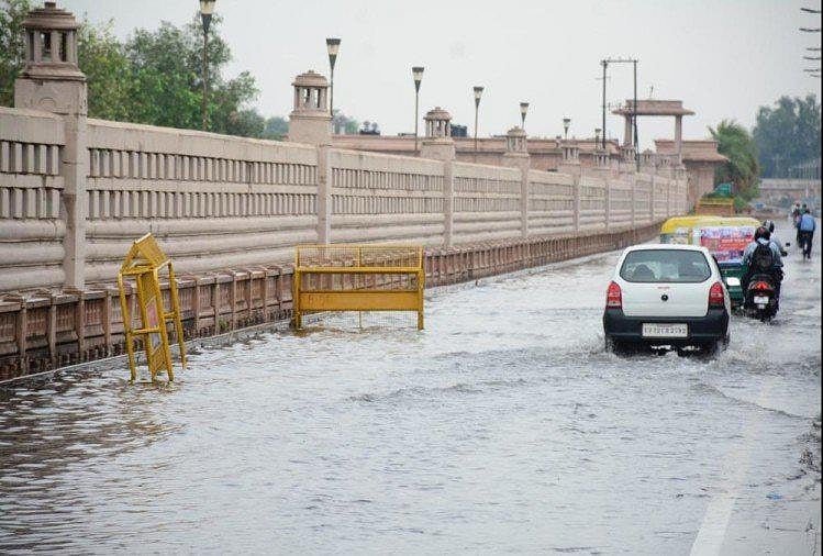 Lucknow marks the onset of monsoon on Monday, almost a week ahead of ...