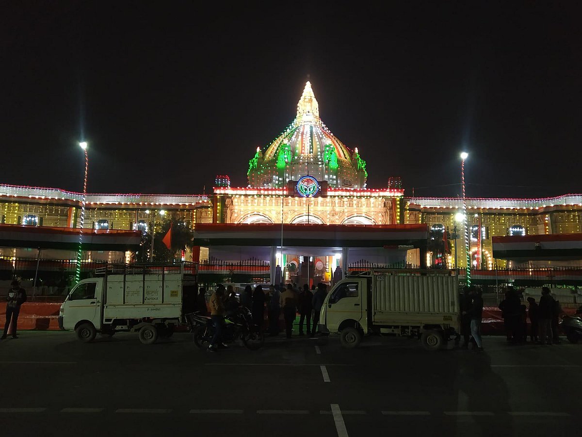 Here’s a list of route diversions applicable in Lucknow tomorrow due to ...