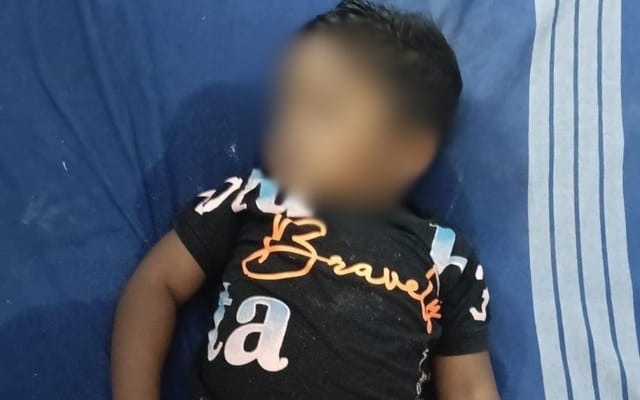 Aundipatti 3years old boy dies after drowning in farm pond news in tamil