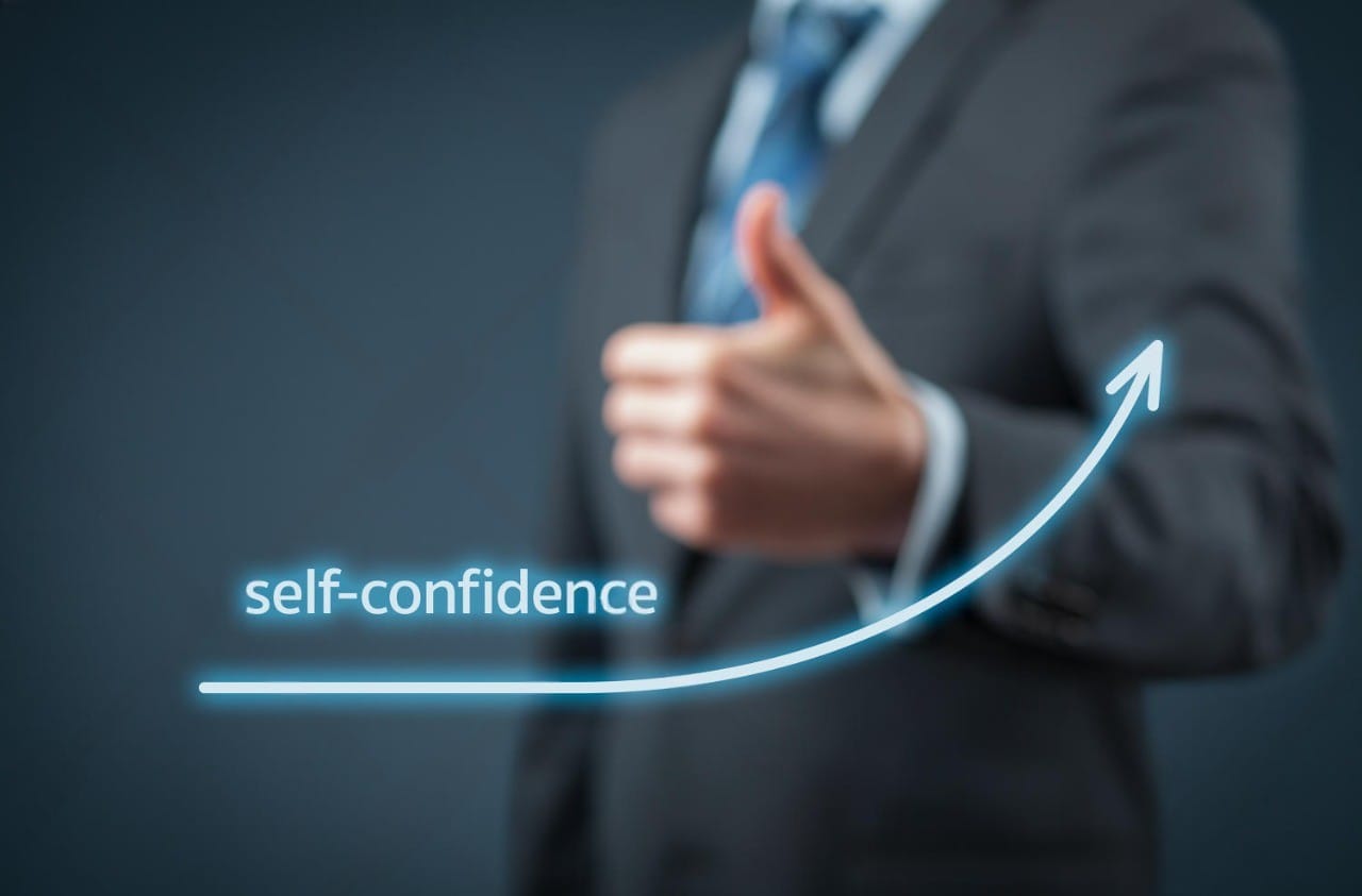 10 secrets of confident people