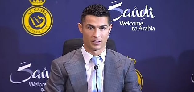 Cristiano Ronaldo private jet and contract