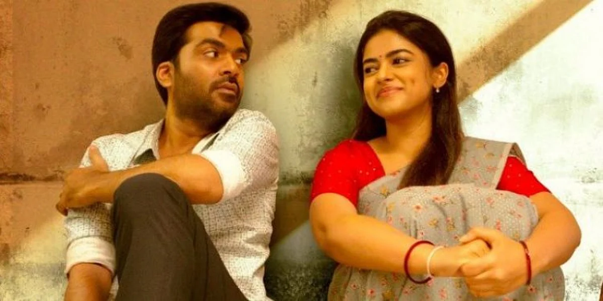 பட போஸ்டர்ல குடும்ப குத்து விளக்கு இன்ஸ்டால ஹாட் போட்டோ ஷூட் சிம்பு