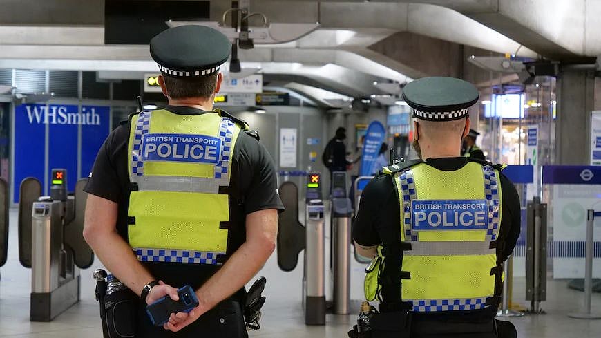 Police Cope With the Mental Health Costs of the Job