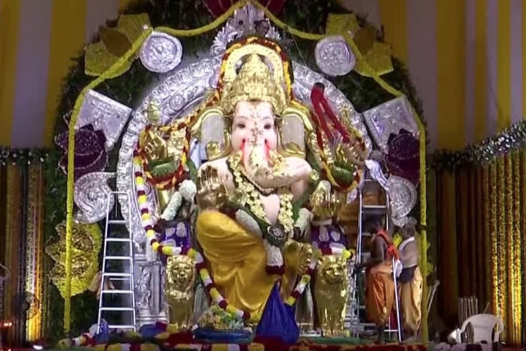 The GSB Seva Mandal's 'Mahaganpati': India's Richest Idol, Decorated in ...