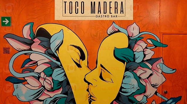 "Toco Madera" revoluciona el pan de muerto con una deliciosa hamburguesa