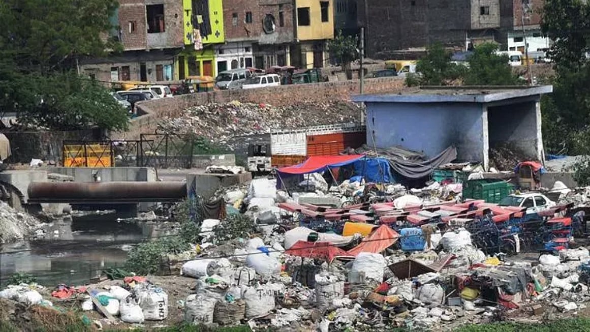 Solid waste management remains a giant problem in Delhi