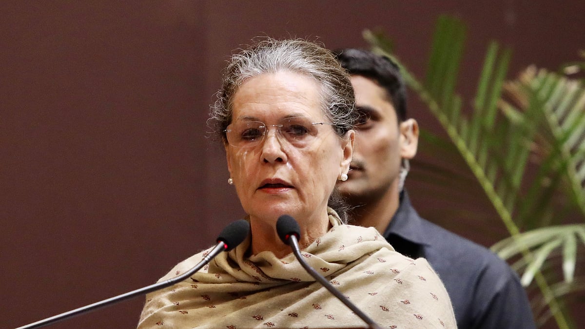 Sonia Gandhi condemns Delhi violence, appeals for peace