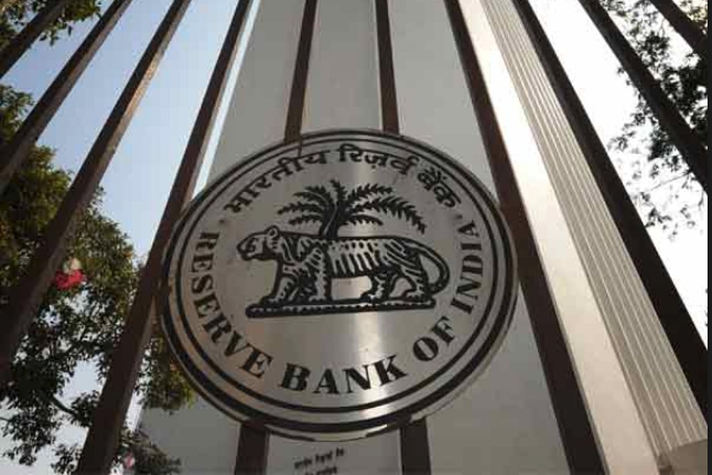 RBI bars auditor SR Batliboi & Co from bank audits