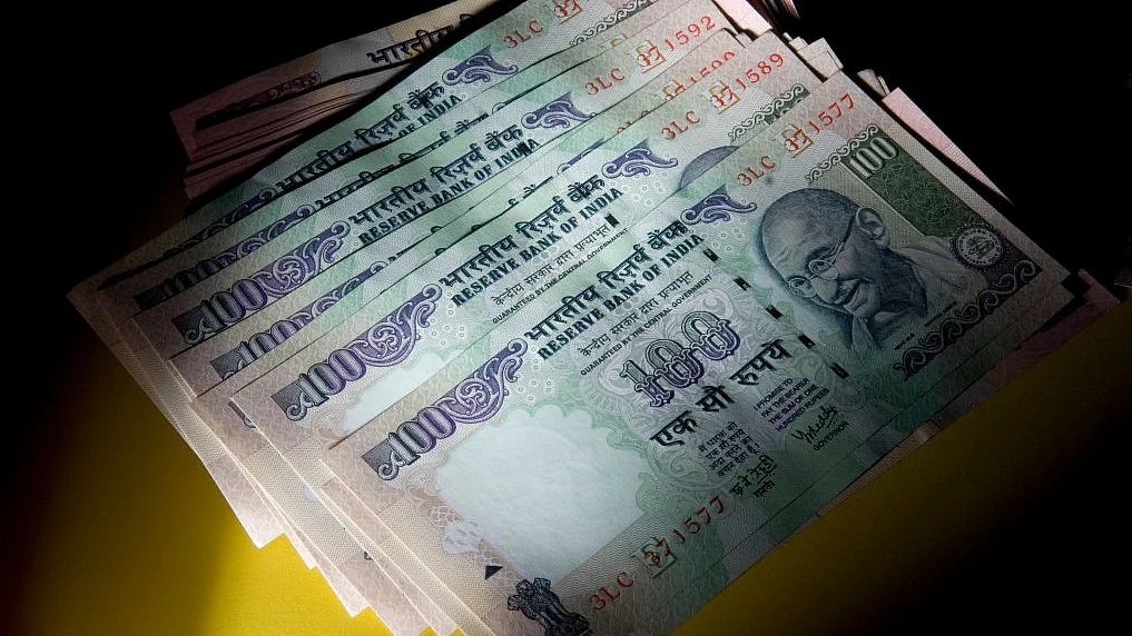 Rupee hits historic, all-time low of 70 against US dollar