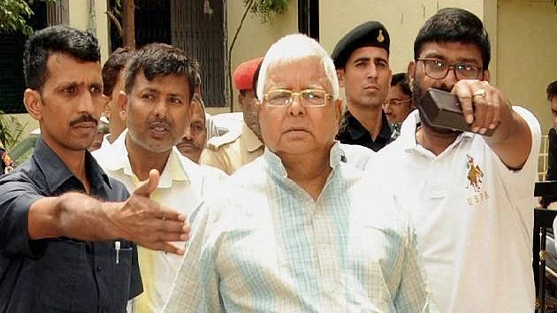 Fodder Scam: Ailing RJD chief Lalu Prasad surrenders in Ranchi CBI court