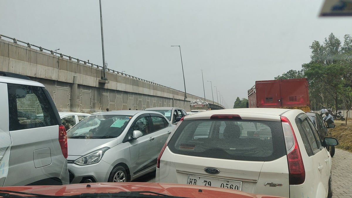 IN PHOTOS: Chaos prevails at Delhi-Gurugram border