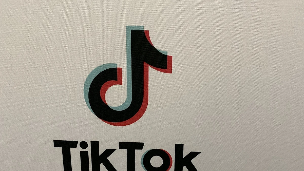 Online searches drop for Tik ToK, WeChat, ShareIT as India bans Chinese ...