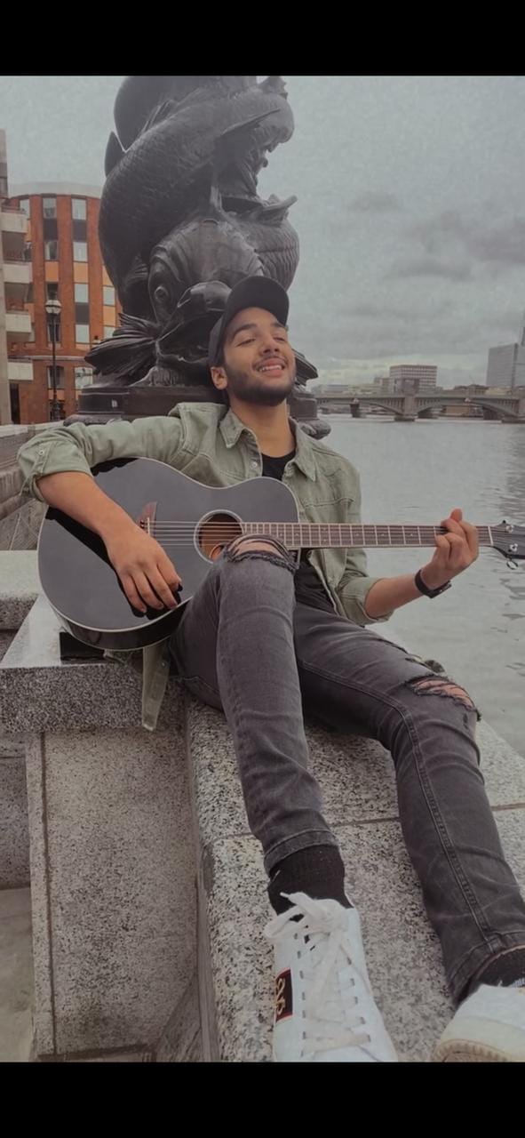 New song 'Aadatan' by Akshat Anand a hit among youth