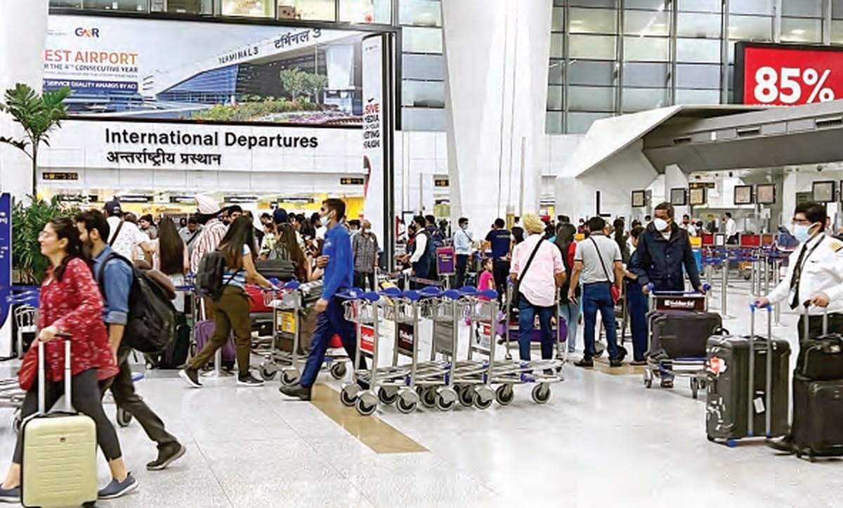 Delhi airport: Dual Elevated Eastern Cross Taxiways to be operational ...