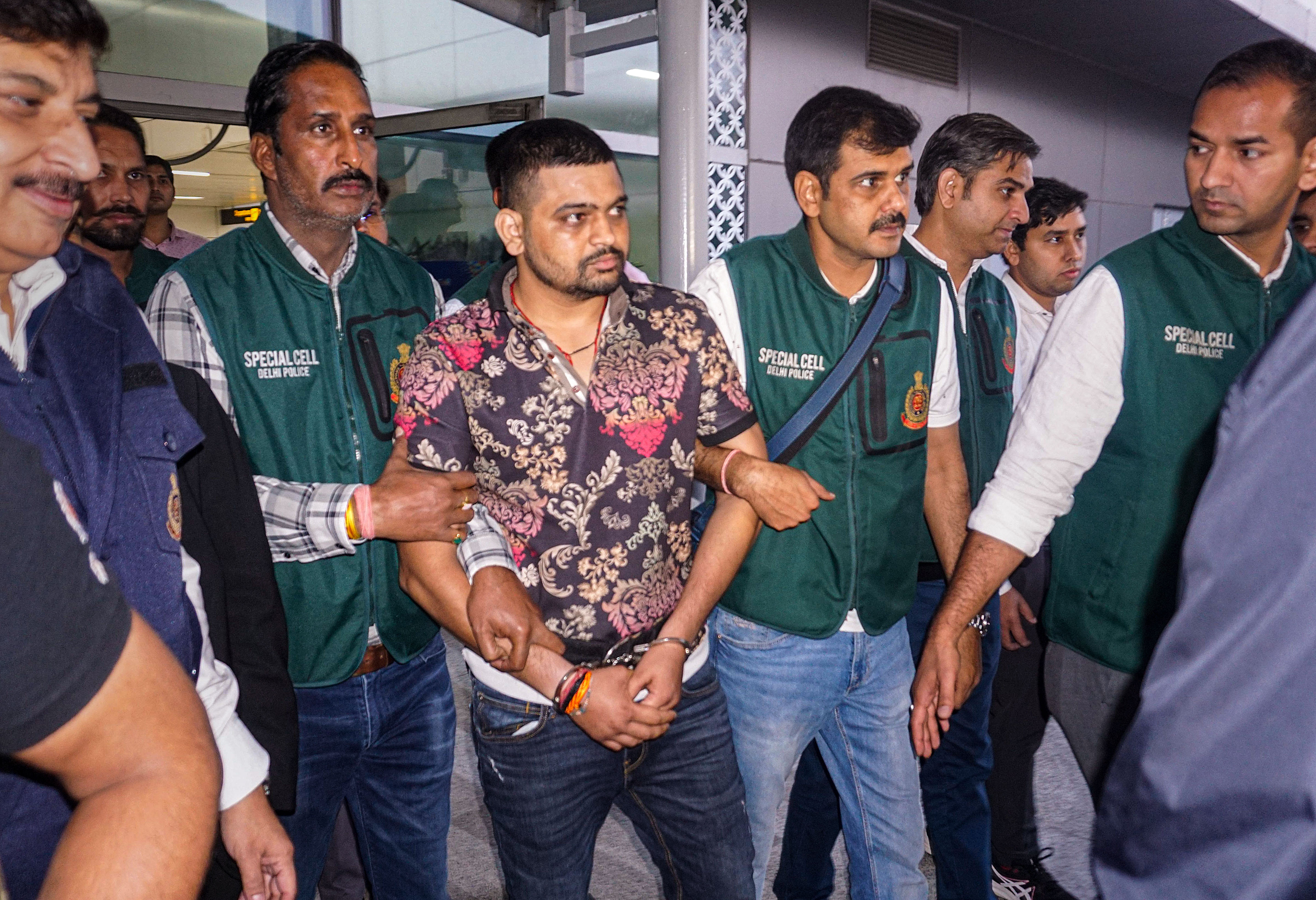 Gangster Deepak 'Boxer' brought to India from Mexico; his aide spent Rs ...