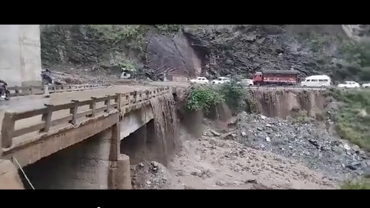 Over 8,000 left Kullu-Manali region: Acting DGP Atwal