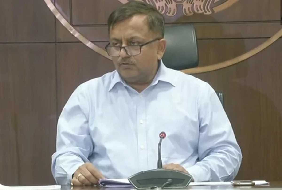 यूपी: रिटायर्ड IAS अधिकारी अवनीश कुमार अवस्थी बने सीएम योगी के सलाहकार ...