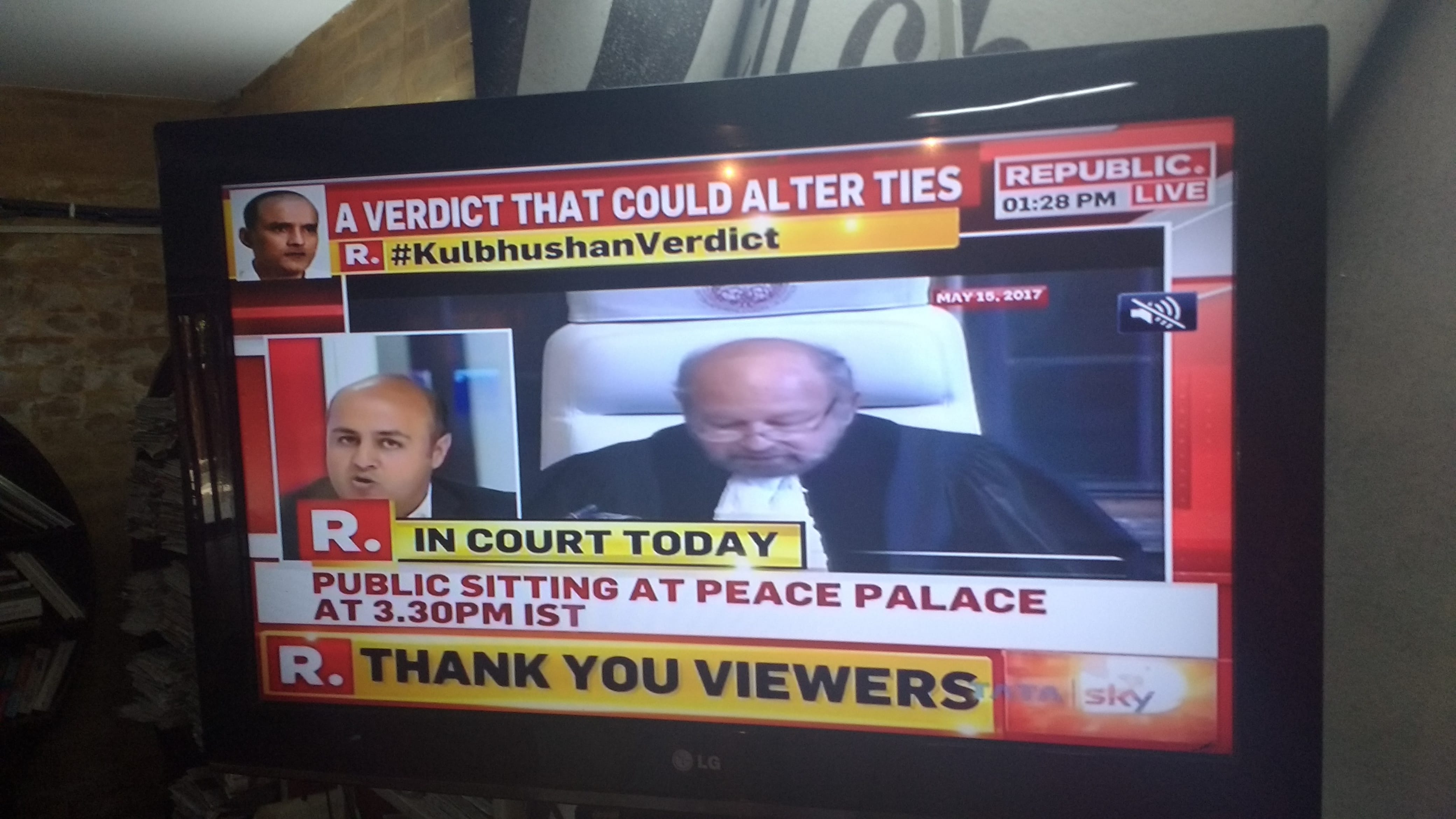 Republic TV races to the top of the ratings chart in debut week