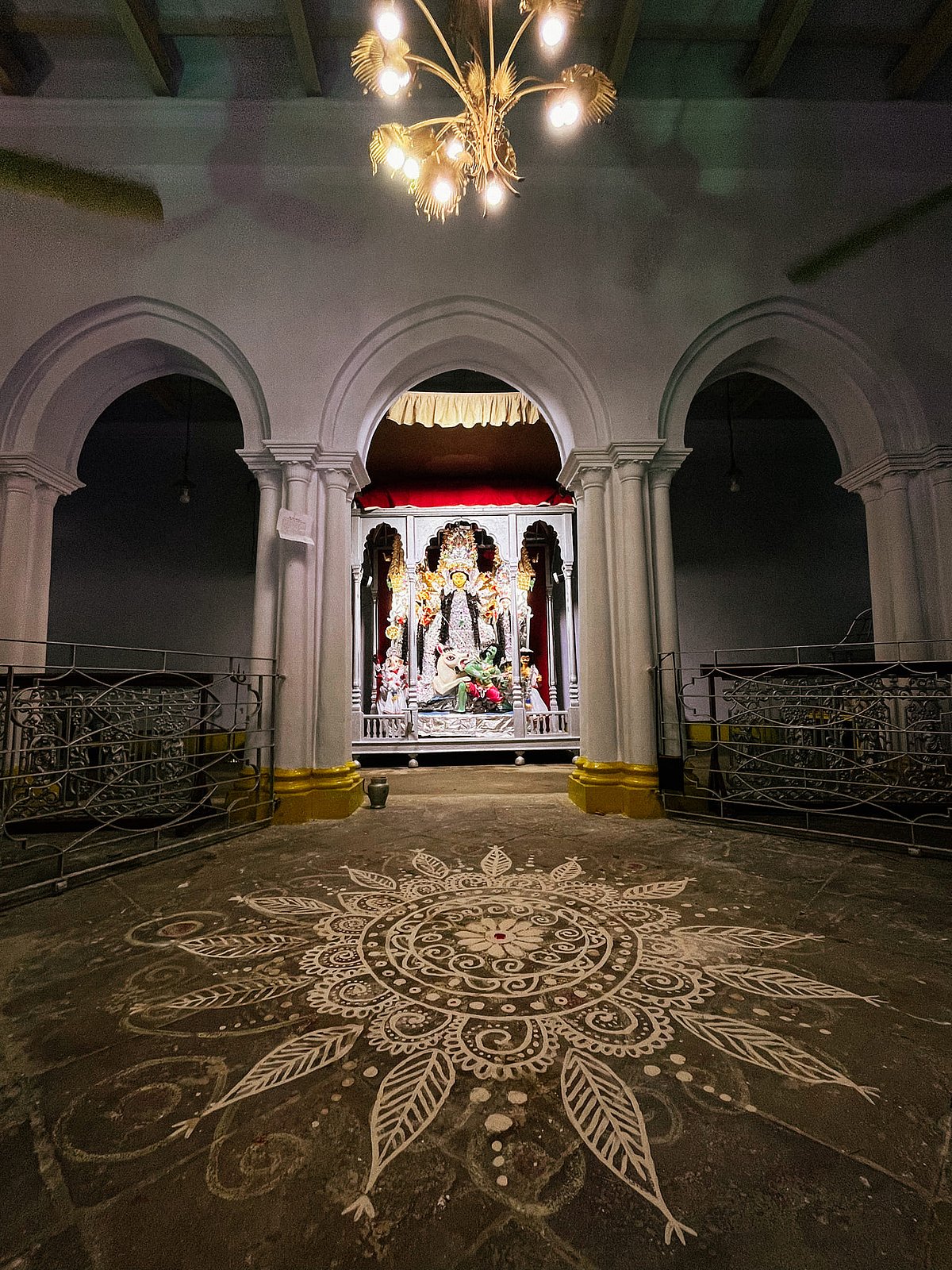 7 Bonedi Bari Durga Pujas For A Glimpse Of Kolkata's Heritage