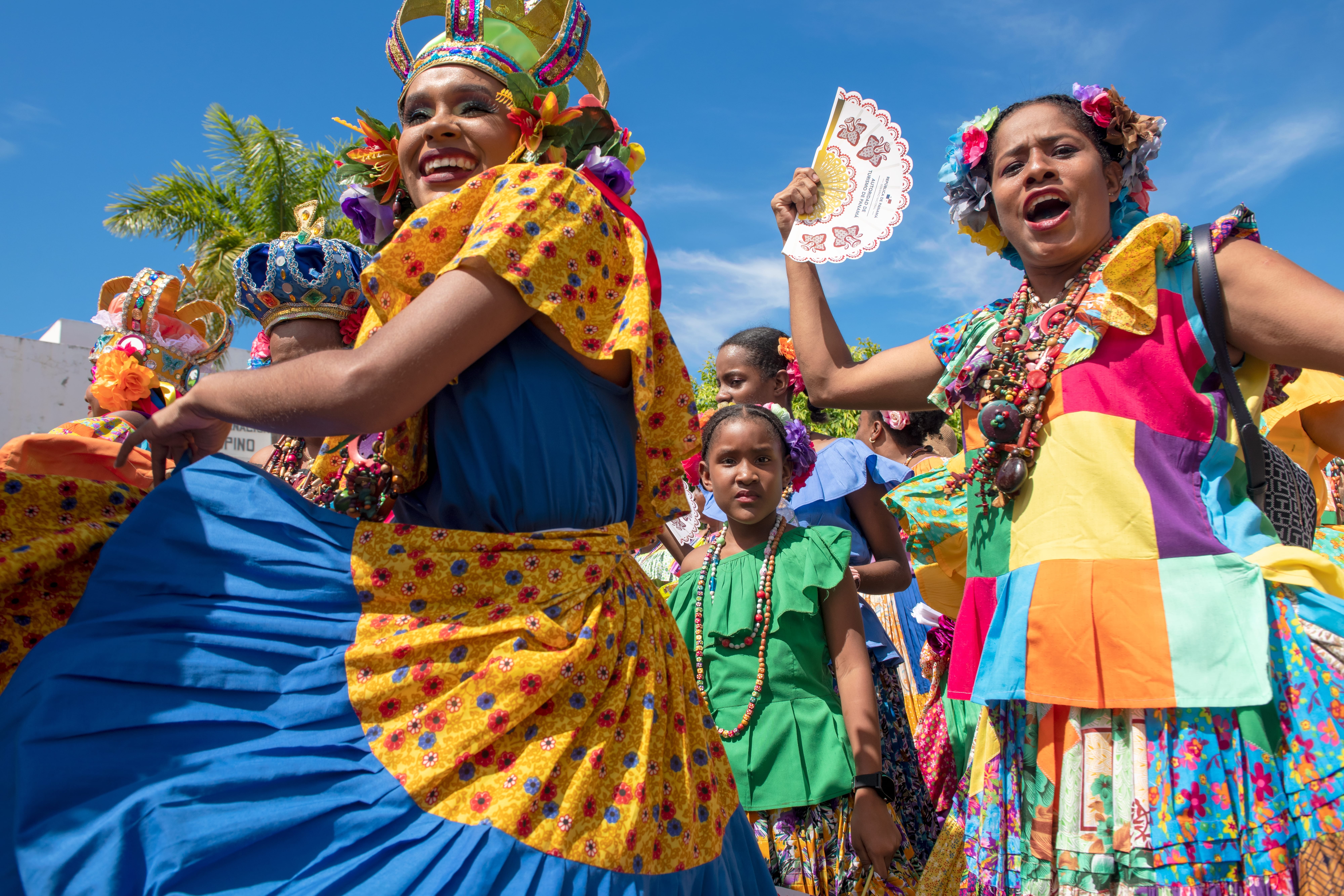 Journey Through 10 Gorgeous Traditional Dresses Worldwide