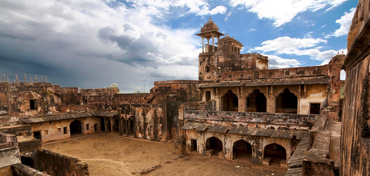 Five Lesser-Known Historical Monuments In Bihar You Must Check Out
