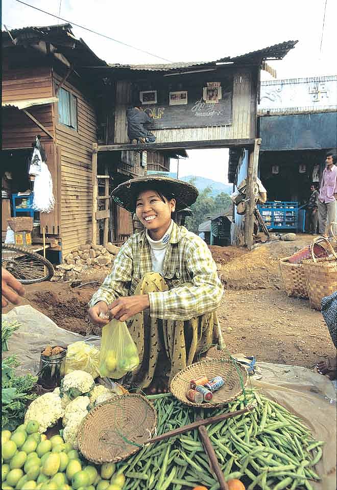 The twin towns of Moreh and Tamu
