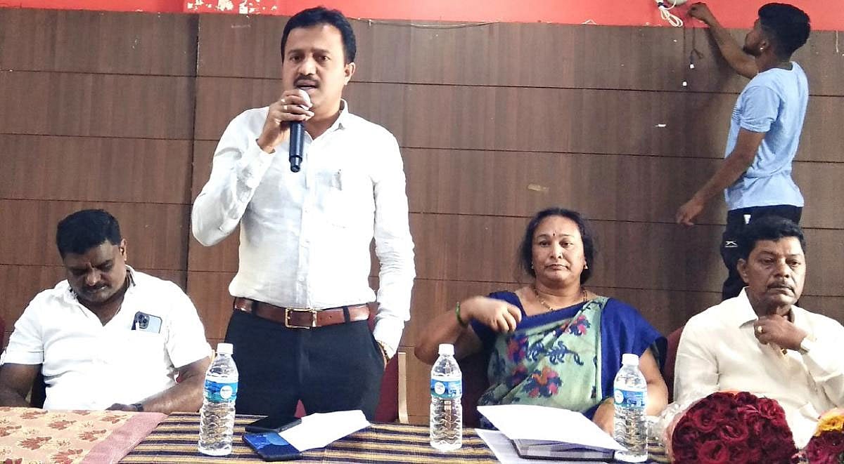 ರಾಜ್ಯ ಸರ್ಕಾರಿ ನೌಕರರ ಮುಷ್ಕರ ಅಂತ್ಯ: ಸಂಘದ ಅಧ್ಯಕ್ಷ ಸಿ.ಎಸ್. ಷಡಾಕ್ಷರಿ ಘೋಷಣೆ