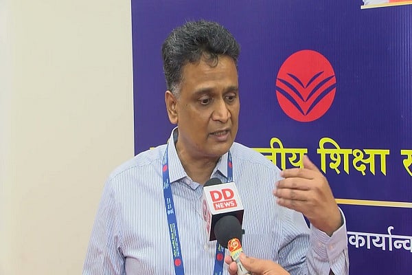 K Sanjay Murthy assumes additional charge as DSEL Secretary