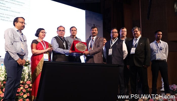 EIL conferred with best performance award in National Workshop