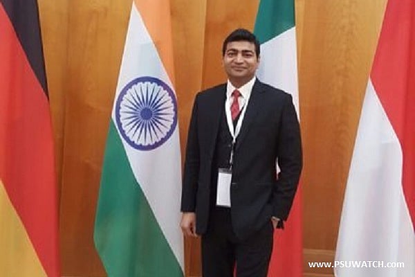 Abhay Kumar Singh (IAS) gets an extension as PS to Ravi Shankar Prasad