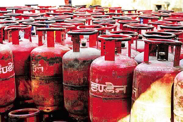 IOC, HPCL, BPCL to set up 60 LPG bottling plants under PPP mode