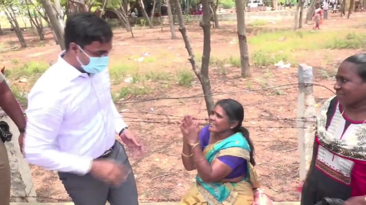 thoothukudi district collector act gets praise - 'மனு எழுத பணம் நான் ...