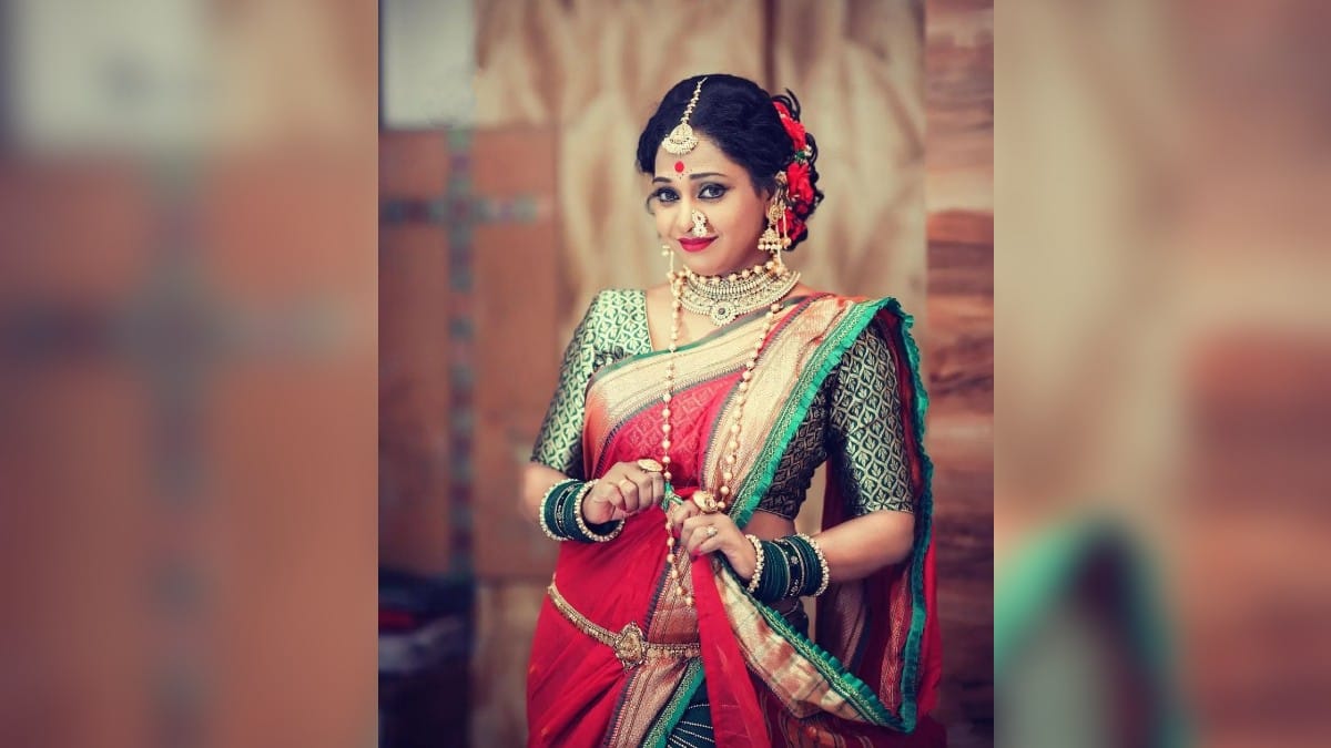 Lavani Queen Megha Ghadge |आव बघल कुणीतरी... ; लावणी सम्राज्ञी मेघा ...