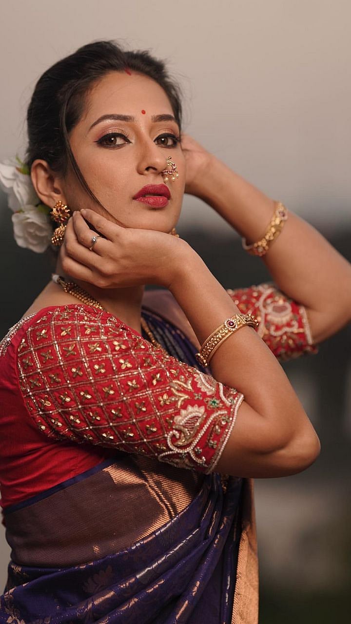 Priya Marathe Photoshoot: साडीत खुललं प्रियाचं सौंदर्य! मनमोहक लूकवर ...