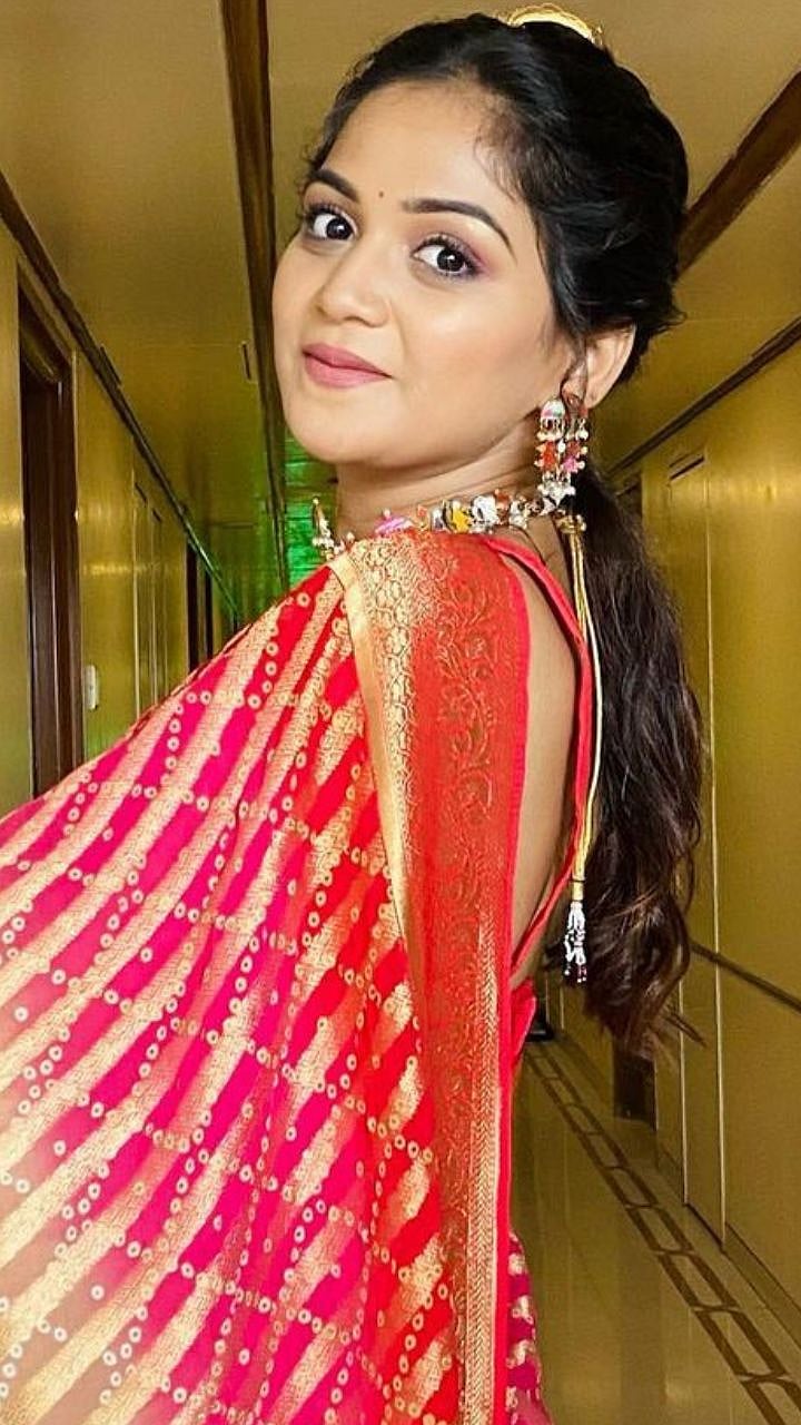 Hindavi Patil| डोळ्यात तुच साजना सुखाचा स्पर्श तु नवा