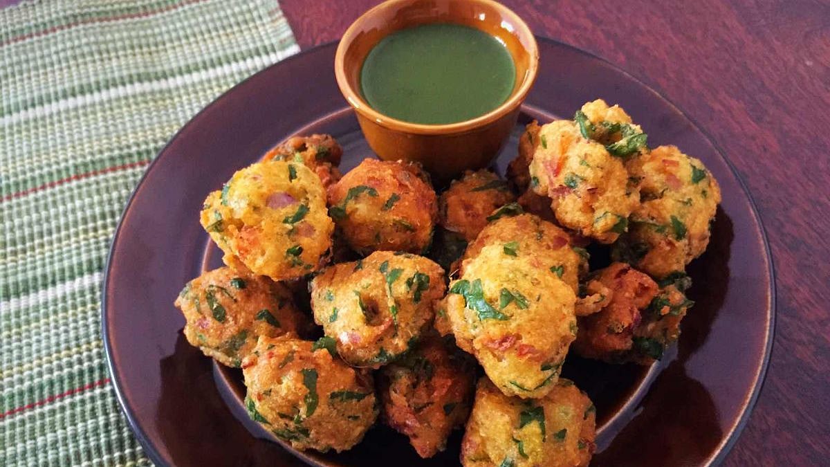 Non Fried Mix Veg Pakoda Recipe : न तळता बनवा मिक्स व्हेज डाळ पकोडे ...