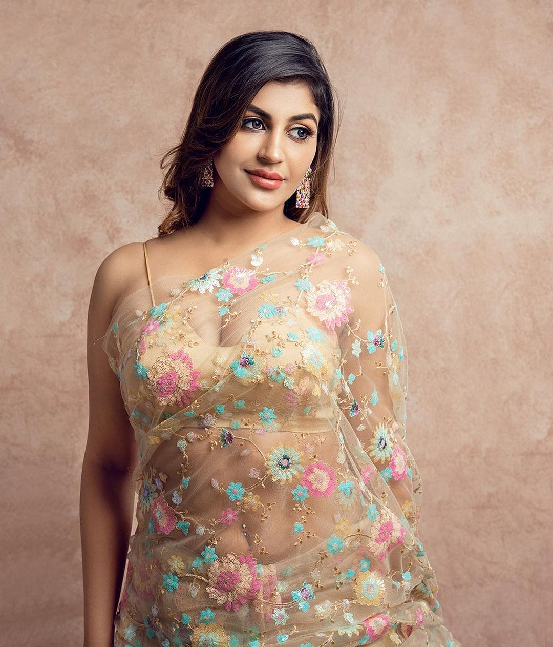 समुद्रमंथनातून निघालेली अप्सरा हीच आहे का? south indian actress yashika anand photoshoot viral ...