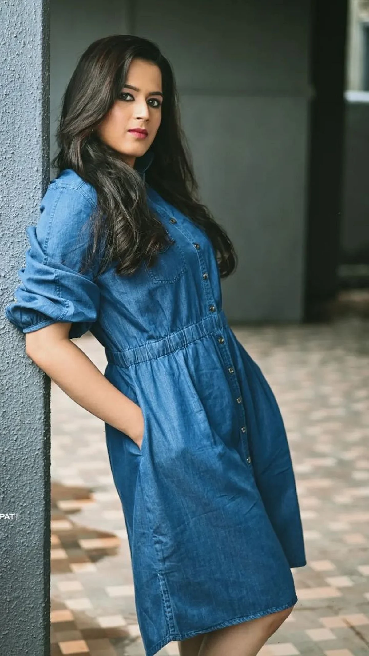 Prajakta Gaikwad प्राजक्ताचा डेनिम लूक नवं फोटोशूट व्हायरल