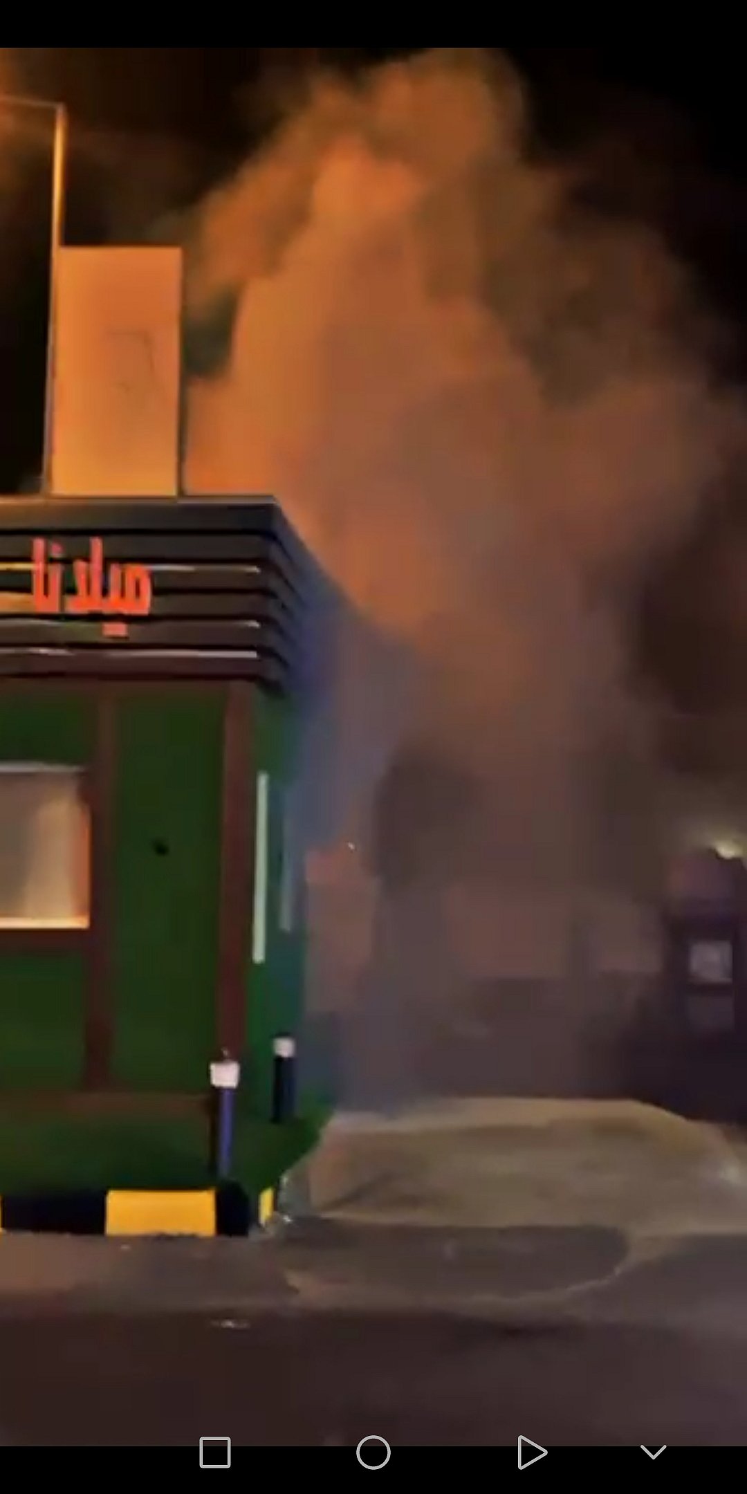 The courage of a girl in Mahayel saves a shopping mall from a fire and ...