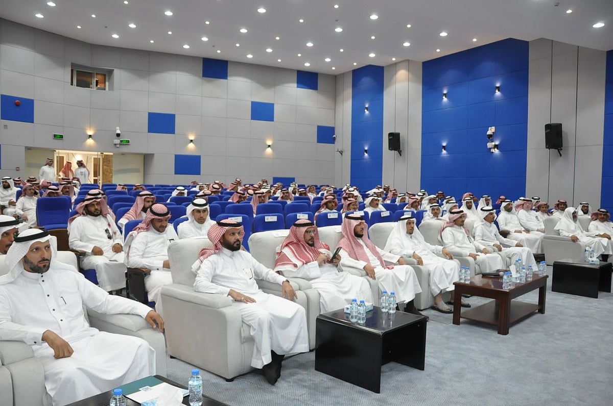 بحضور "الشريف".. "تعليم الطائف" تُنفِّذ اللقاء الأول لمديري المدارس