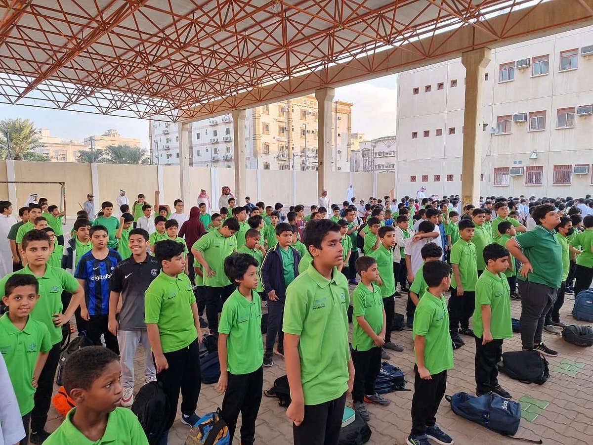 700 ألف طالب وطالبة ينتظمون في جدة مع بدء الفصل الدراسي الثاني