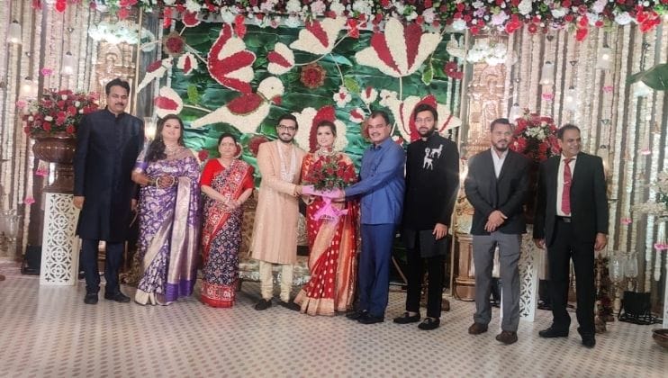 Wedding Special हर्षवर्धन पाटलांची कन्या ठाकरे घराण्याची सून; पहा फोटो