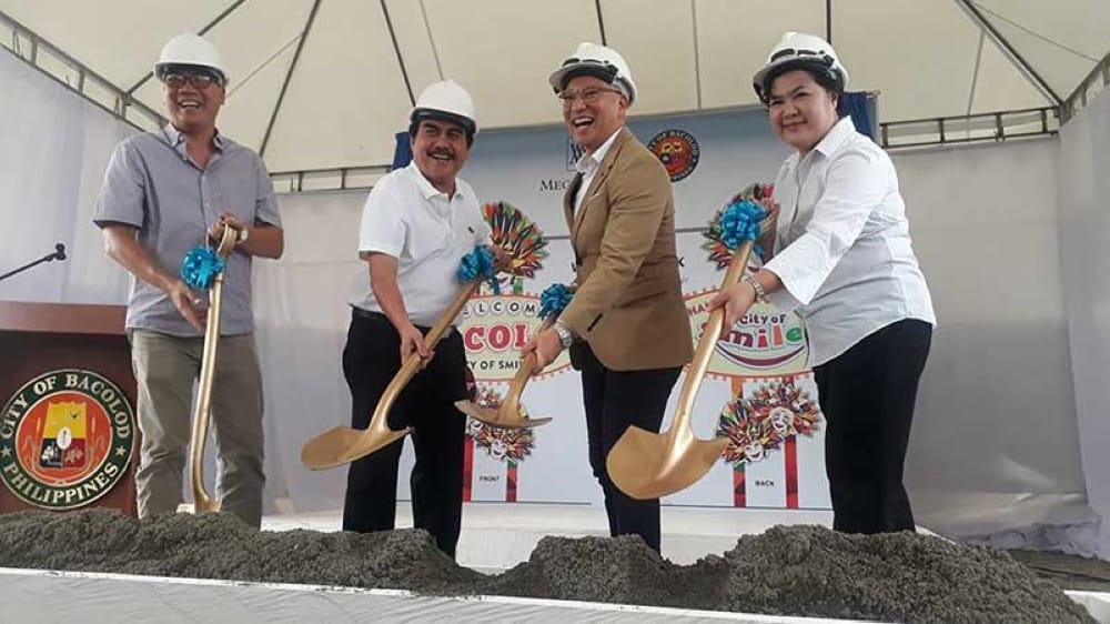 Megaworld unveils Las Vegas-style welcome marker in PH