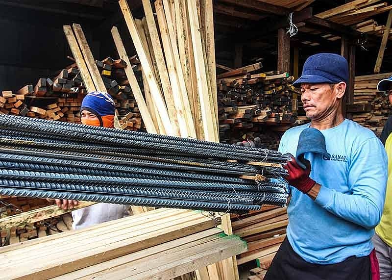 Traders selling substandard rebars face charges