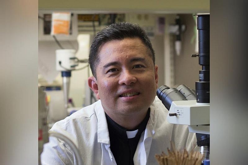 Priest-scientist urges public to get Covid-19 vaccines