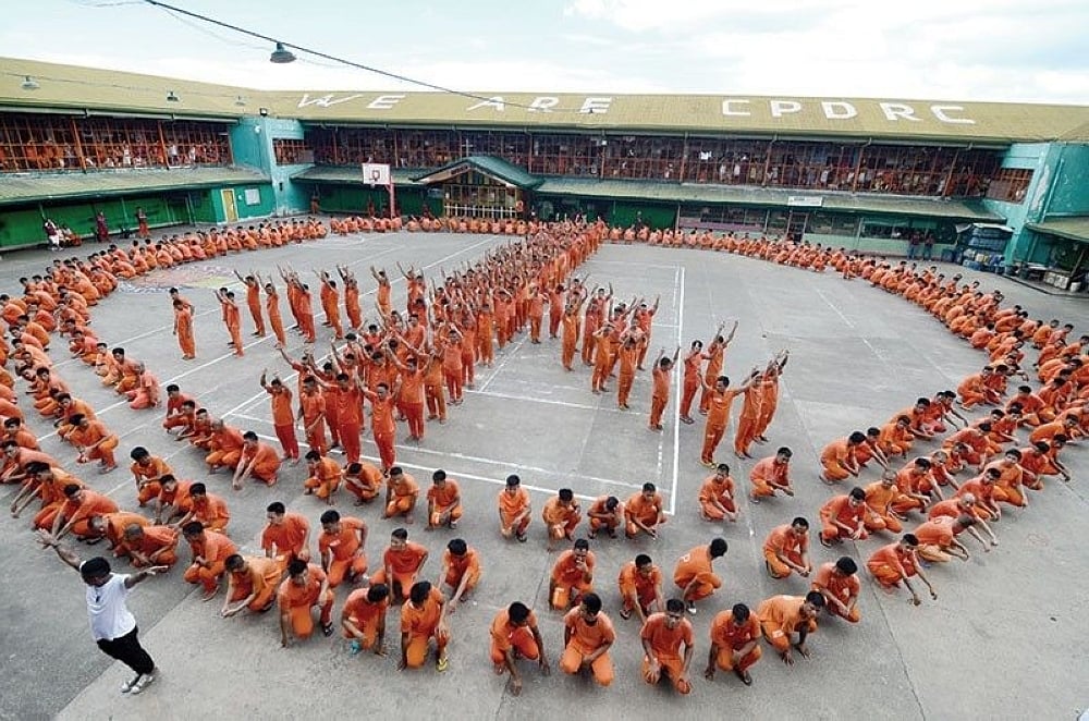 Cebu Governor Gwendolyn Garcia to revive dancing inmates