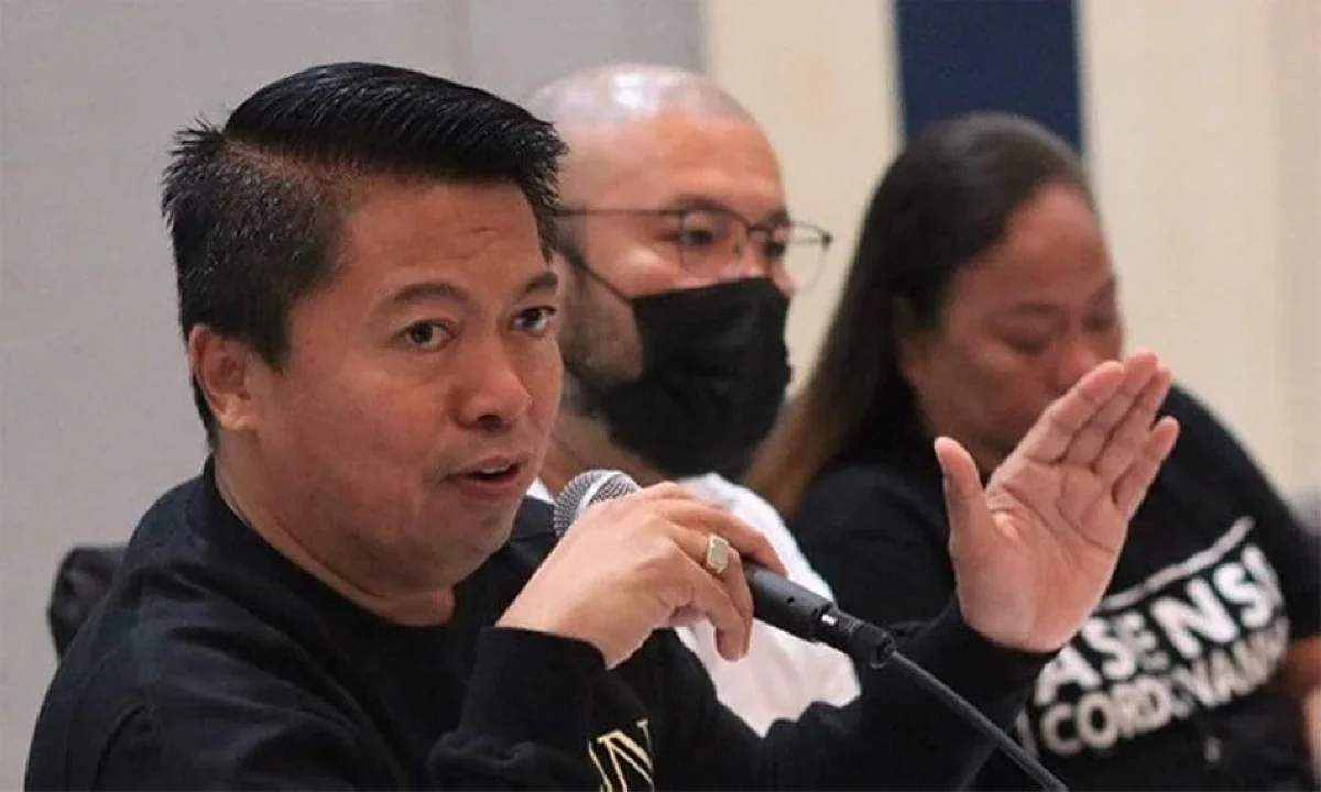 Cordova mayor issues EO vs. floating cottages Cordova mayor issues EO vs. floating cottages