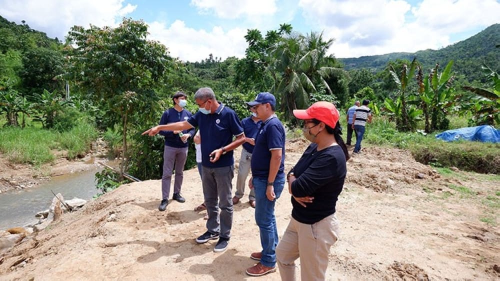 MCWD, barangay officials visit Lusaran water project