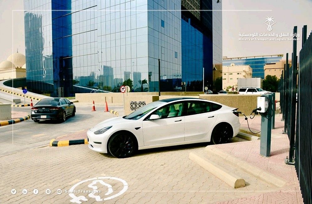 Saudi Ministry of Transport Installs Electric Charging Stations
