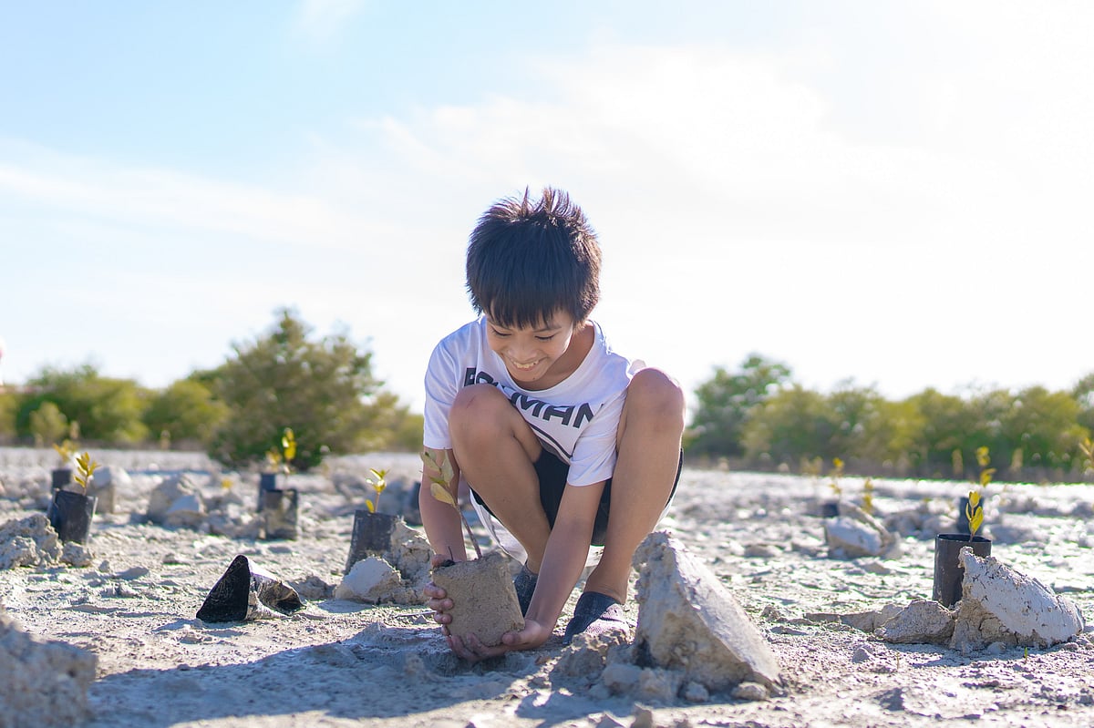 MOCCAE, Essa Al-Ghurair Ink MoU on National Carbon Sequestration Project